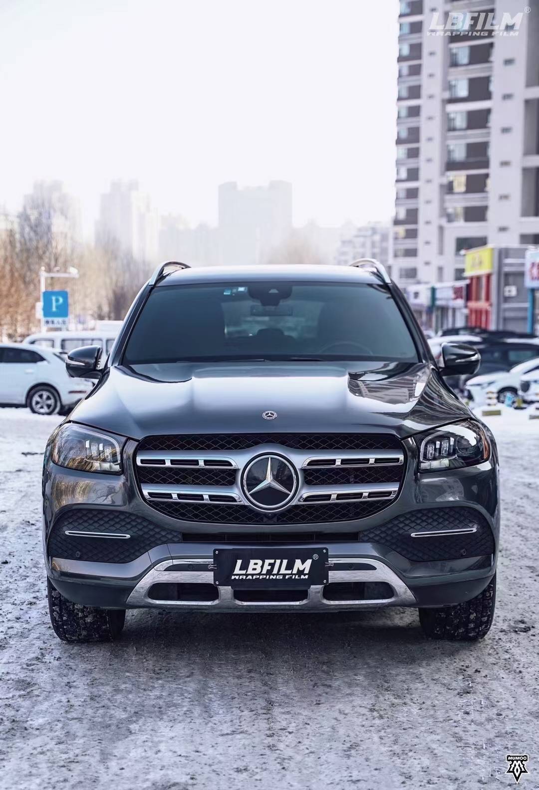 奔驰GLS450-LB改色膜液态金属深邃灰，冷硬不失内涵_搜狐汽车_搜狐网