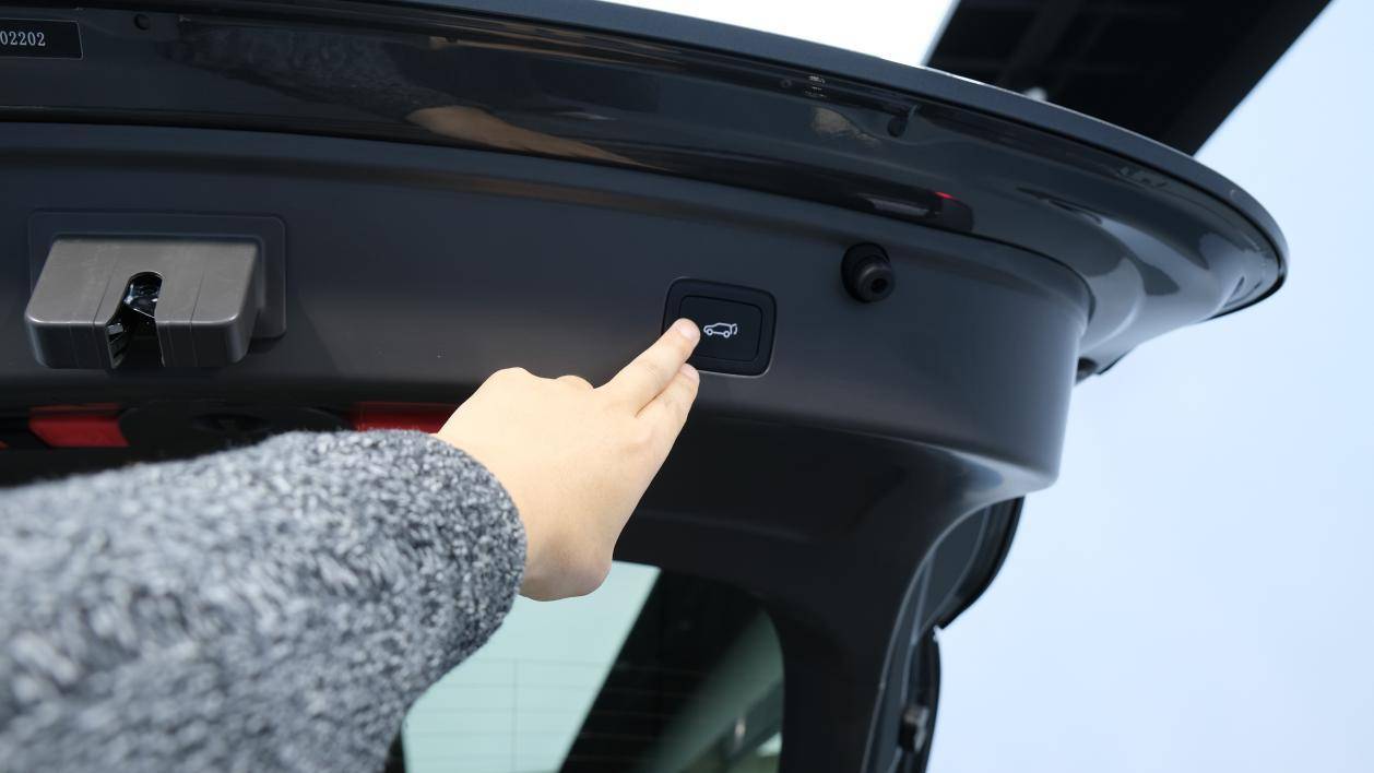 3.7s+可换电，飞凡F7预售28万起，实力究竟如何？_搜狐汽车_搜狐网