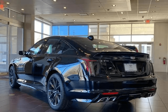 3.4s破百！凯迪拉克CT5海外实车，动力强劲，和奥迪RS6谁更强？_搜狐汽车_搜狐网