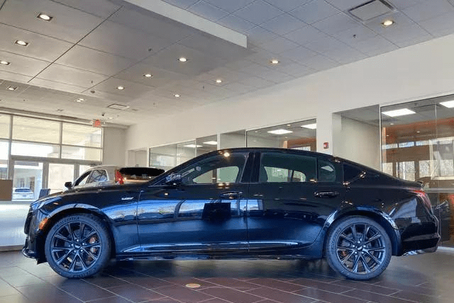 3.4s破百！凯迪拉克CT5海外实车，动力强劲，和奥迪RS6谁更强？_搜狐汽车_搜狐网