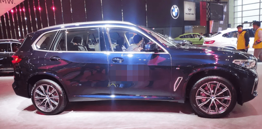 全新宝马X5L亮相天津车展，尺寸加长，搭载3.0T直列6缸发动机_搜狐汽车_搜狐网