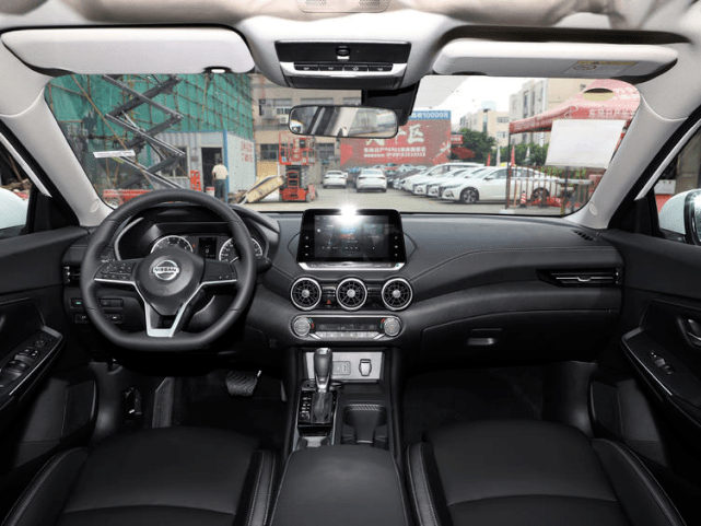 10到15万元预算，选合资还是中国品牌？奔腾B70对比日产轩逸_搜狐汽车_搜狐网