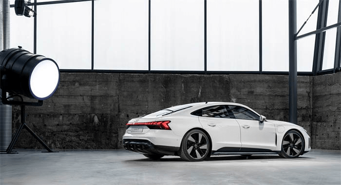 2023年BBA新车提前曝光 加长的奔驰GLC 全新宝马5系_搜狐汽车_搜狐网