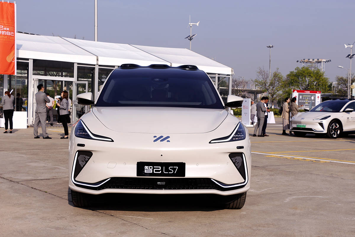 前所未有的SUV开起来如何？智己LS7体验分享 | V车网_搜狐汽车_搜狐网