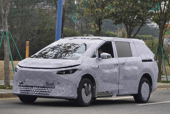 2023年年内发布！小鹏全新MPV谍照曝光_搜狐汽车_搜狐网