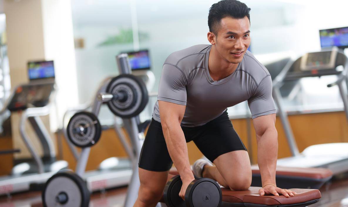 男生“152-188cm体重表”自查 - 运动健身