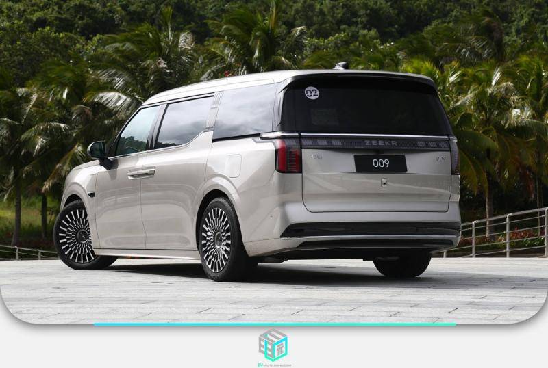 极氪009:造型争议大/CLTC续航超700km_搜狐汽车_搜狐网