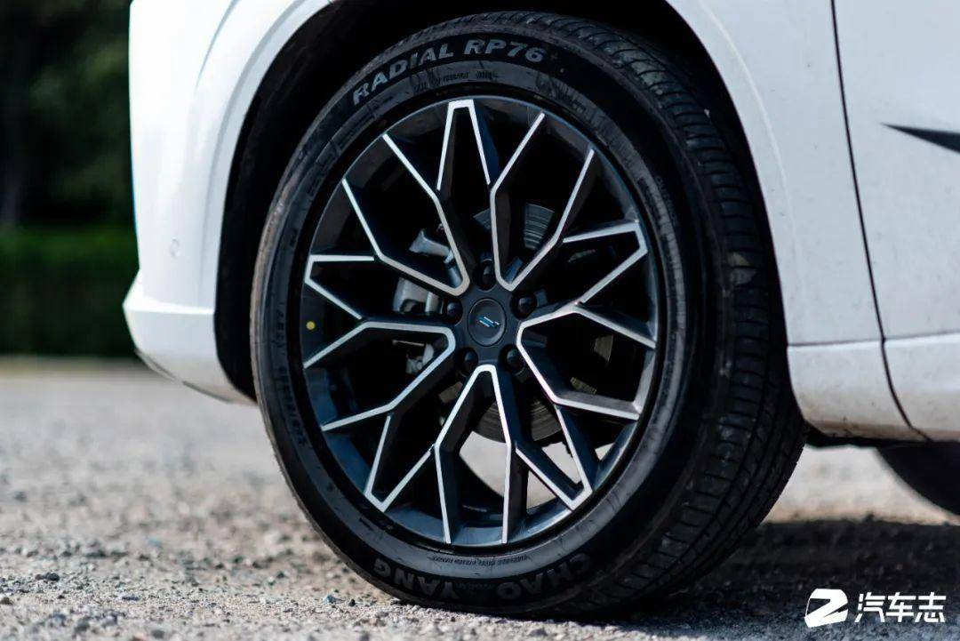 综合续航1200公里，车外能喊它开后门，试驾欧尚Z6智电iDD_搜狐汽车_搜狐网