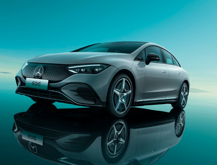 全面试驾奔驰EQE，EVA平台下的首款国产车型，能否征服国内消费者_搜狐汽车_搜狐网