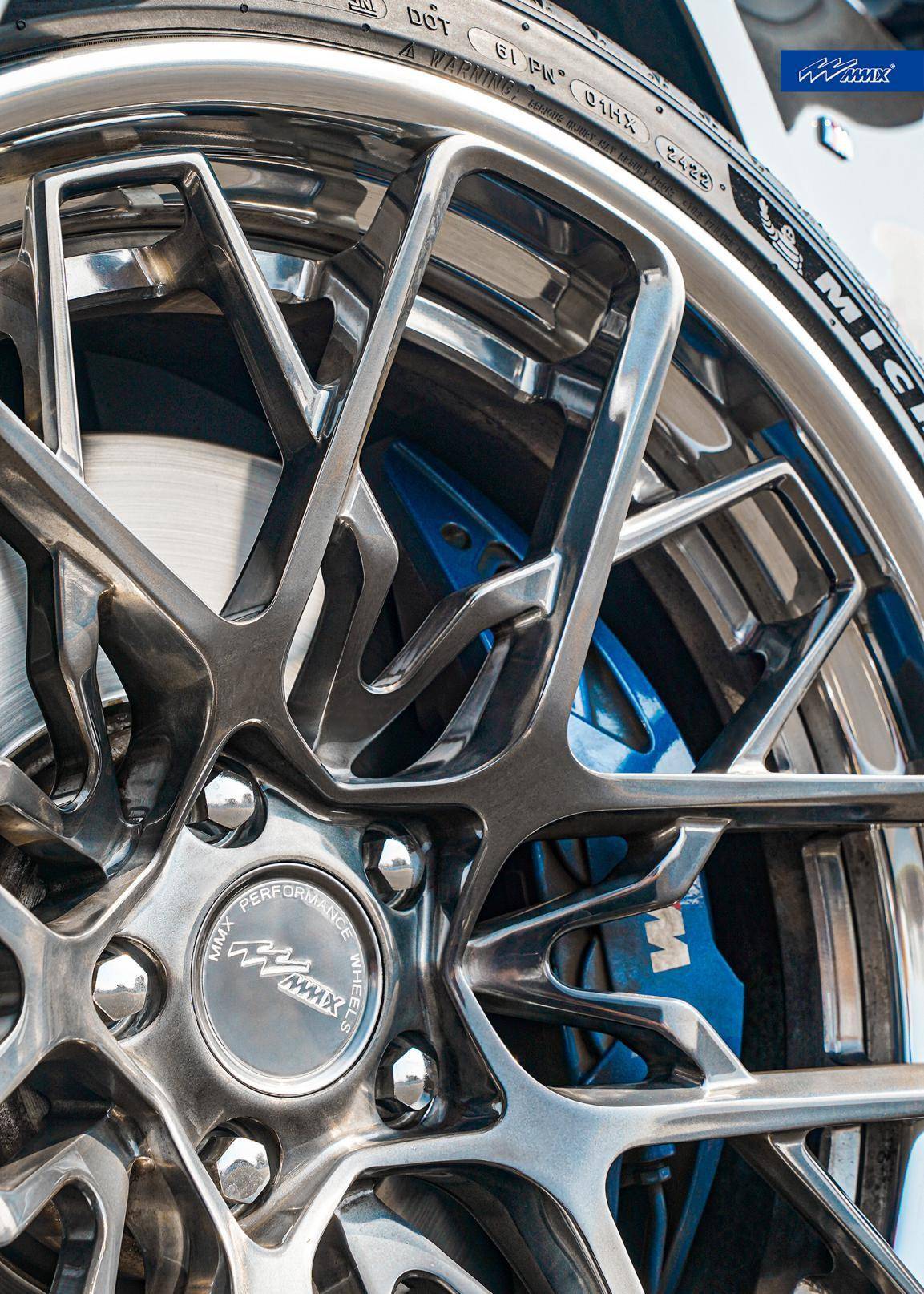 探索奢华新境界 BMW 8系升级MMX 轮毂_搜狐汽车_搜狐网