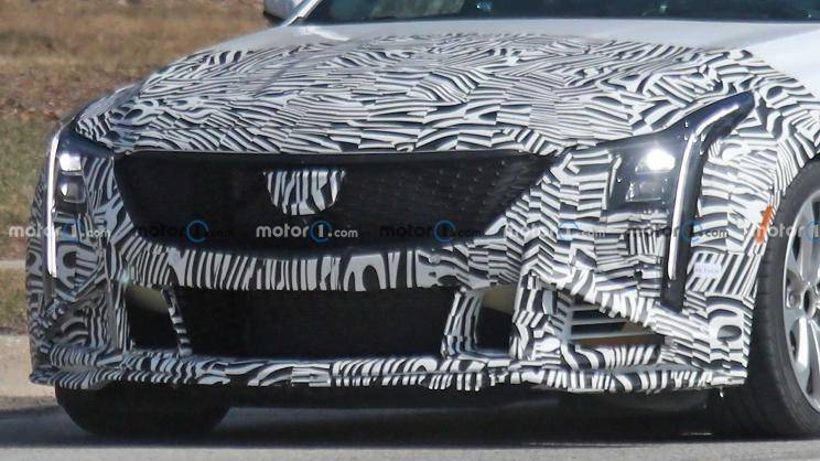 凯迪拉克CT5谍照曝光，6.2L V8，够酷炫够运动嘛？_搜狐汽车_搜狐网