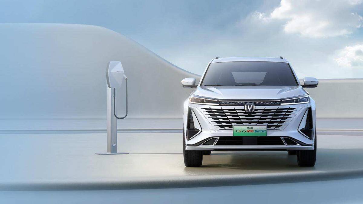 一车顶两车！纯电续航150km，第三代CS75PLUS智电iDD亮相_搜狐汽车_搜狐网