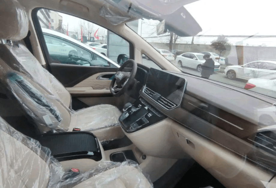 一汽奔腾M9登场，空间媲美别克GL8，豪华大气，与红旗HQ9共享动力_搜狐汽车_搜狐网