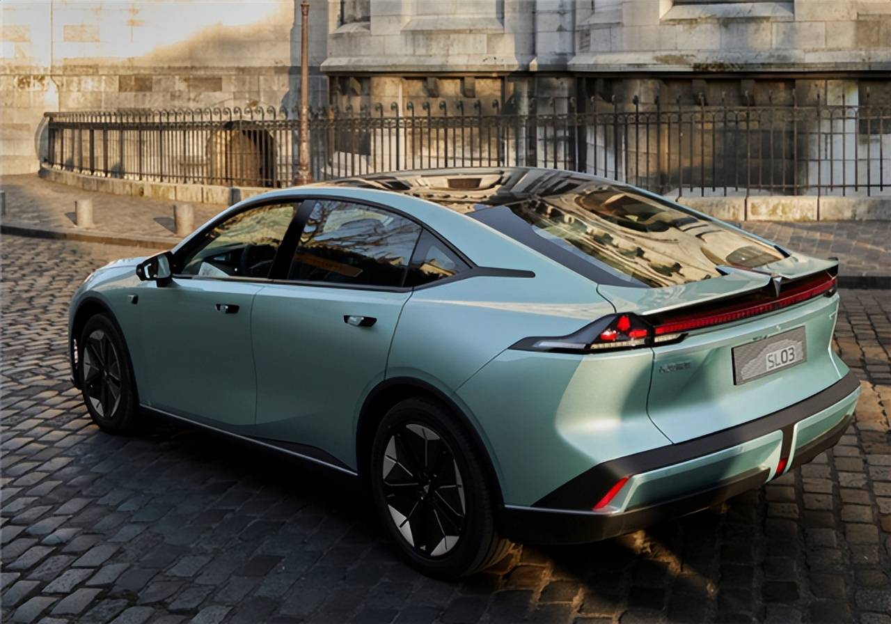 14万买B级新能源 深蓝SL03性价比挠一下就上来了_搜狐汽车_搜狐网