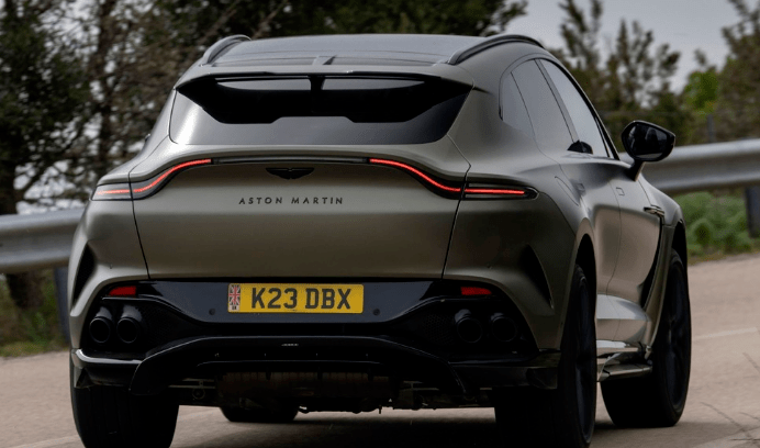 标榜最强SUV？Aston Martin DBX 707_搜狐汽车_搜狐网