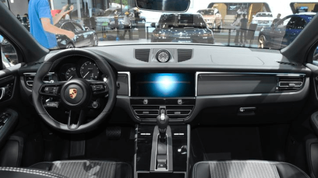 济南 保时捷macan车友会：保时捷Macan T亮相，只比普通版贵5万？_搜狐汽车_搜狐网