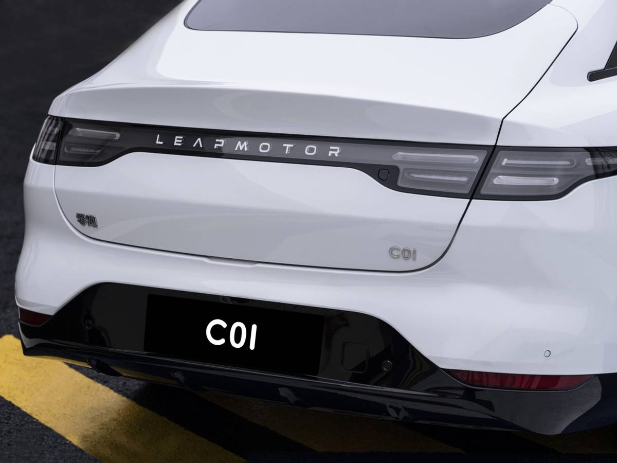 内卷下的新能源车市，小鹏P7i、SL03和零跑C01怎么选？_搜狐汽车_搜狐网