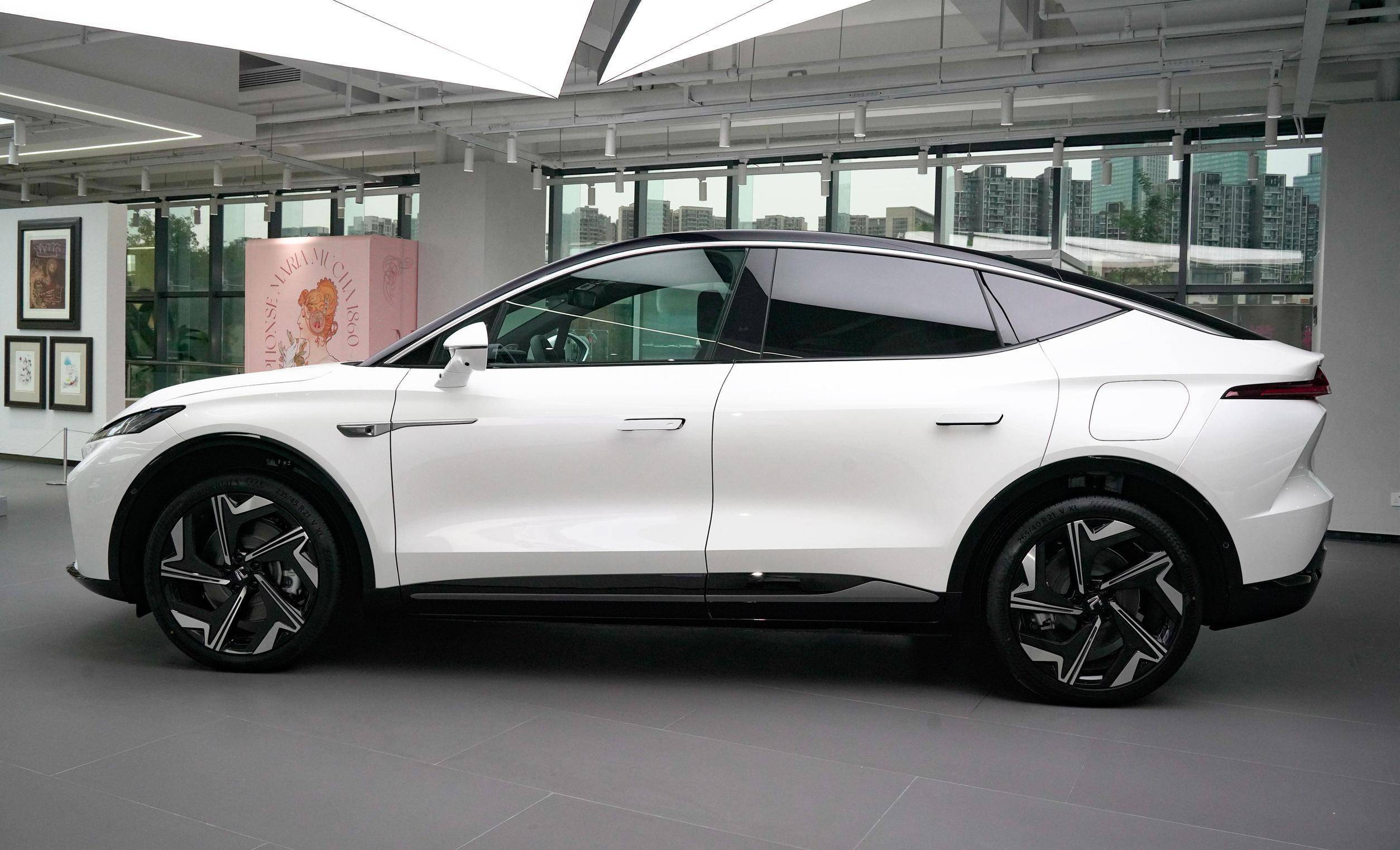 新款飞凡R7上市 售价27.99-38.99万_搜狐汽车_搜狐网