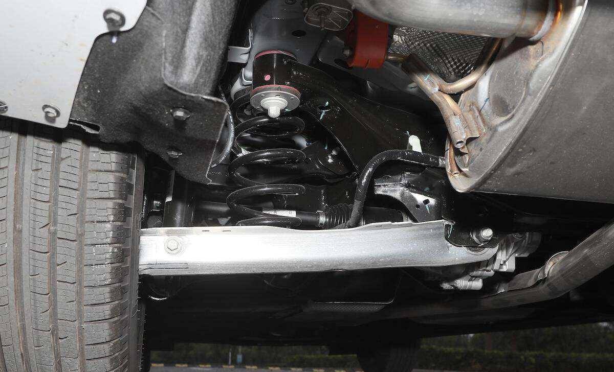 被冷落的合资精品，配2.0T+8AT爆248马力，关键用料扎实，却不火_搜狐汽车_搜狐网