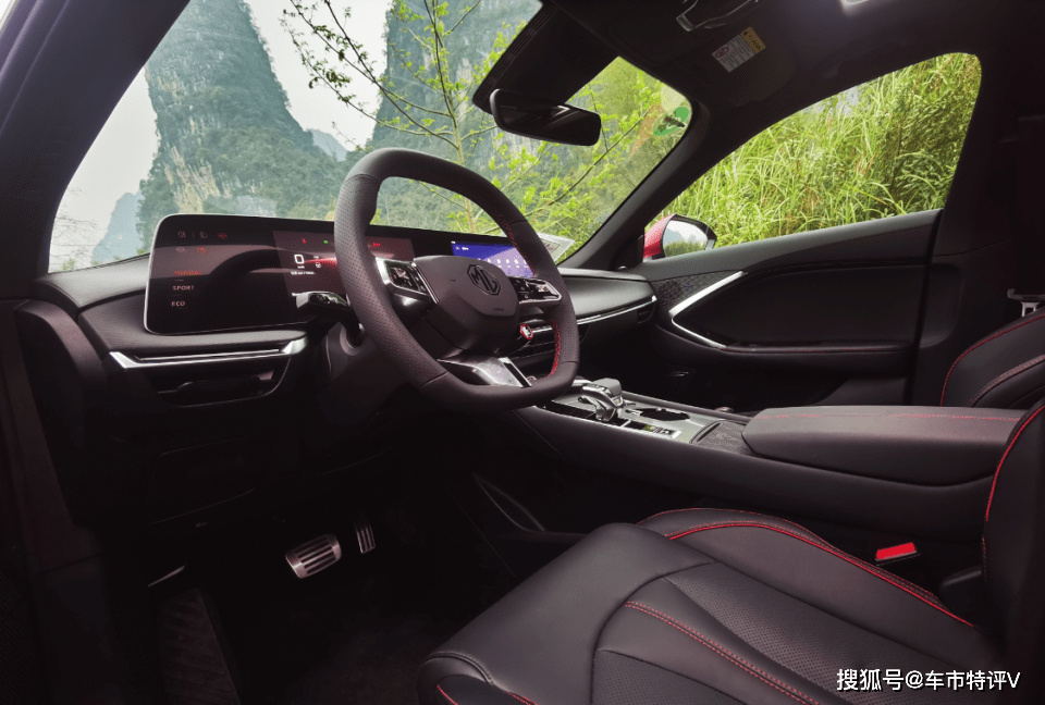 试驾MG7，2.0T+9AT黑标动力组合，国产钢炮的天花板？_搜狐汽车_搜狐网