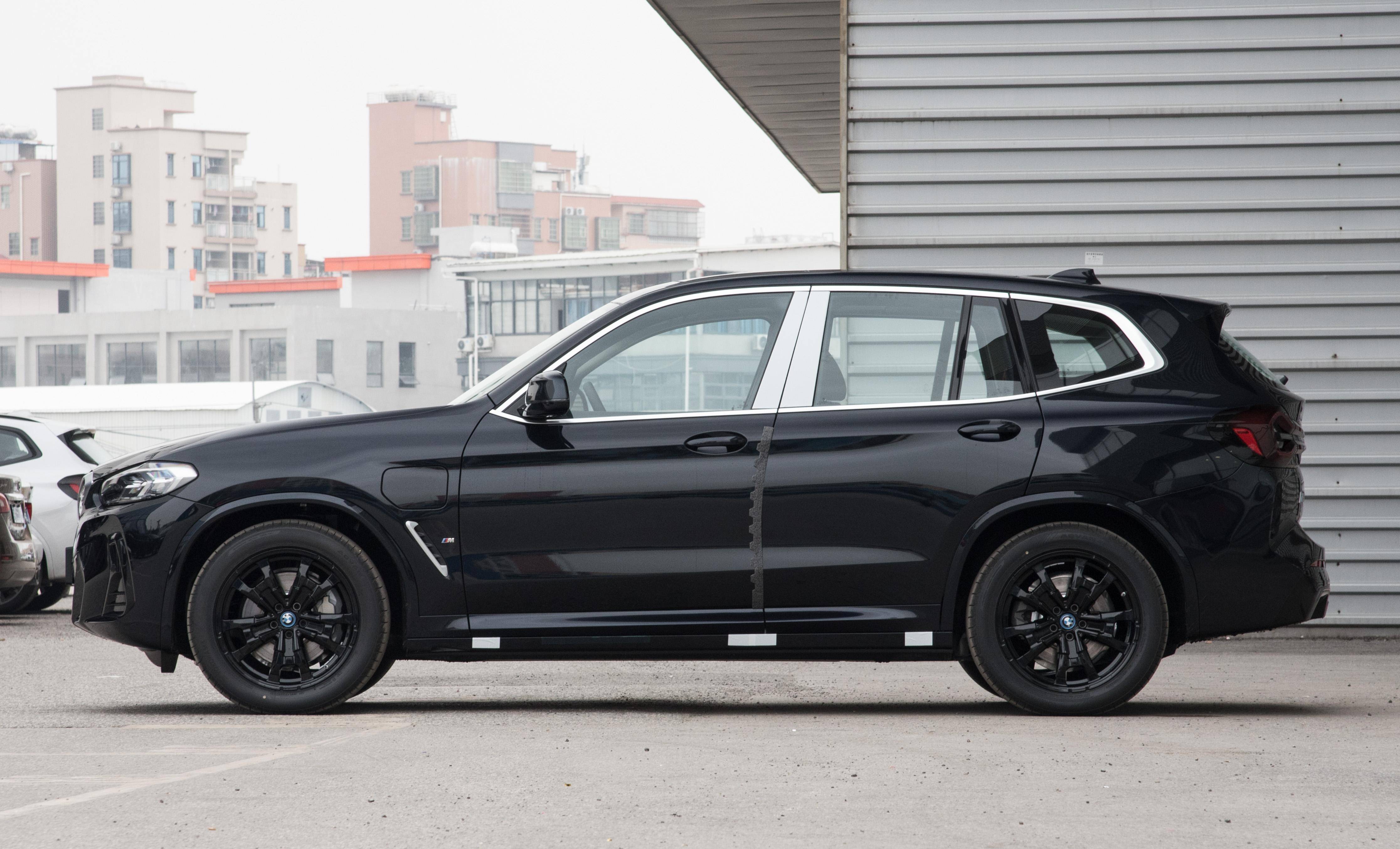 拥有286匹马力，纯电续航里程550km的宝马iX3是否值得入手_搜狐汽车_搜狐网