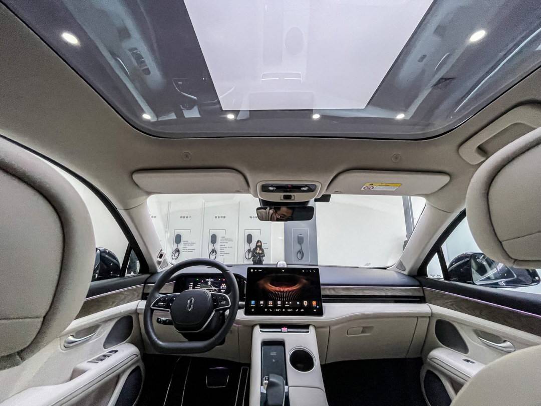 零跑C11和问界M5选哪个？标准答案给你参考！_搜狐汽车_搜狐网