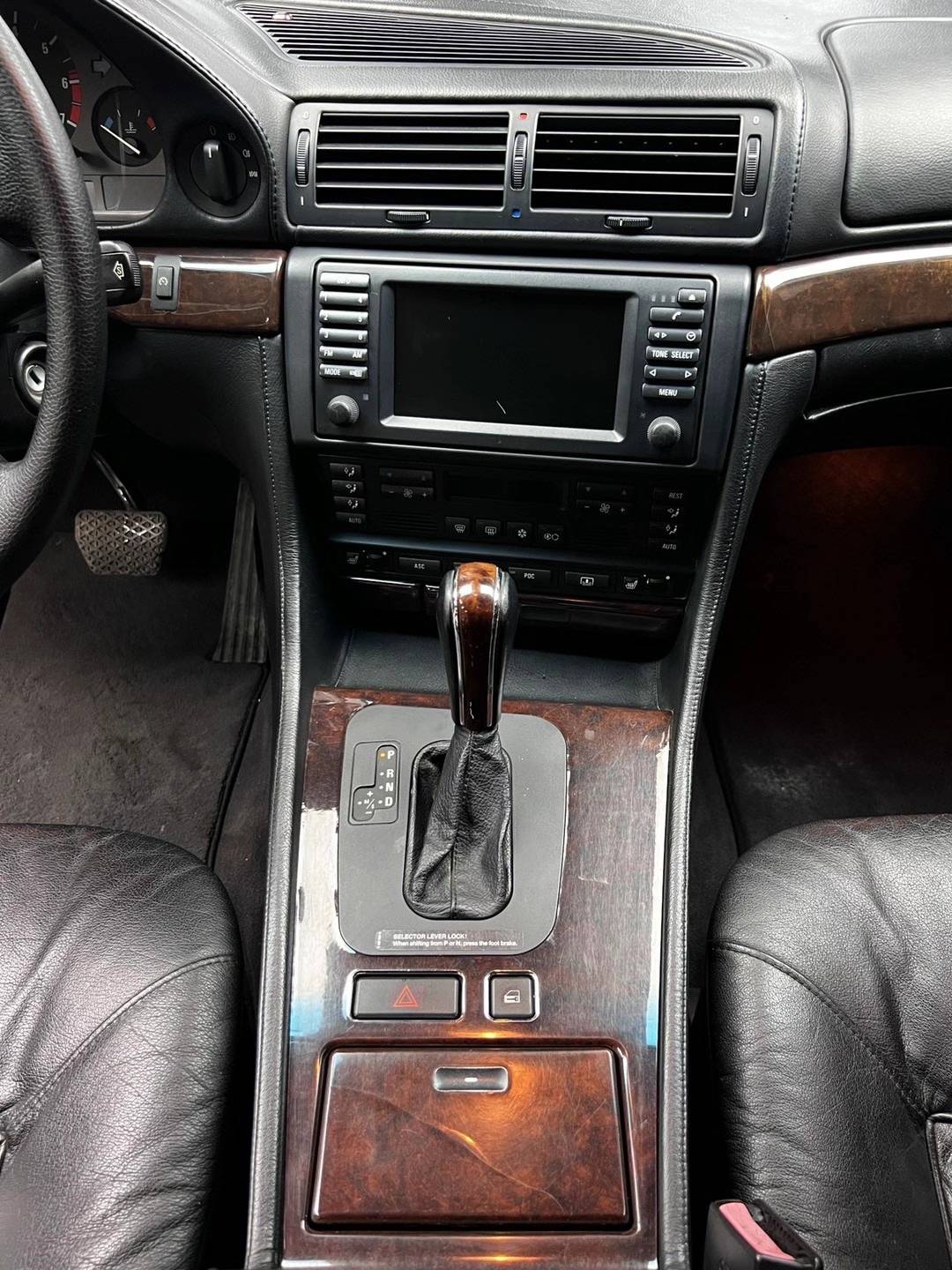 惊现 宝马E38 L7 V12限量版 ，全球899台_搜狐汽车_搜狐网