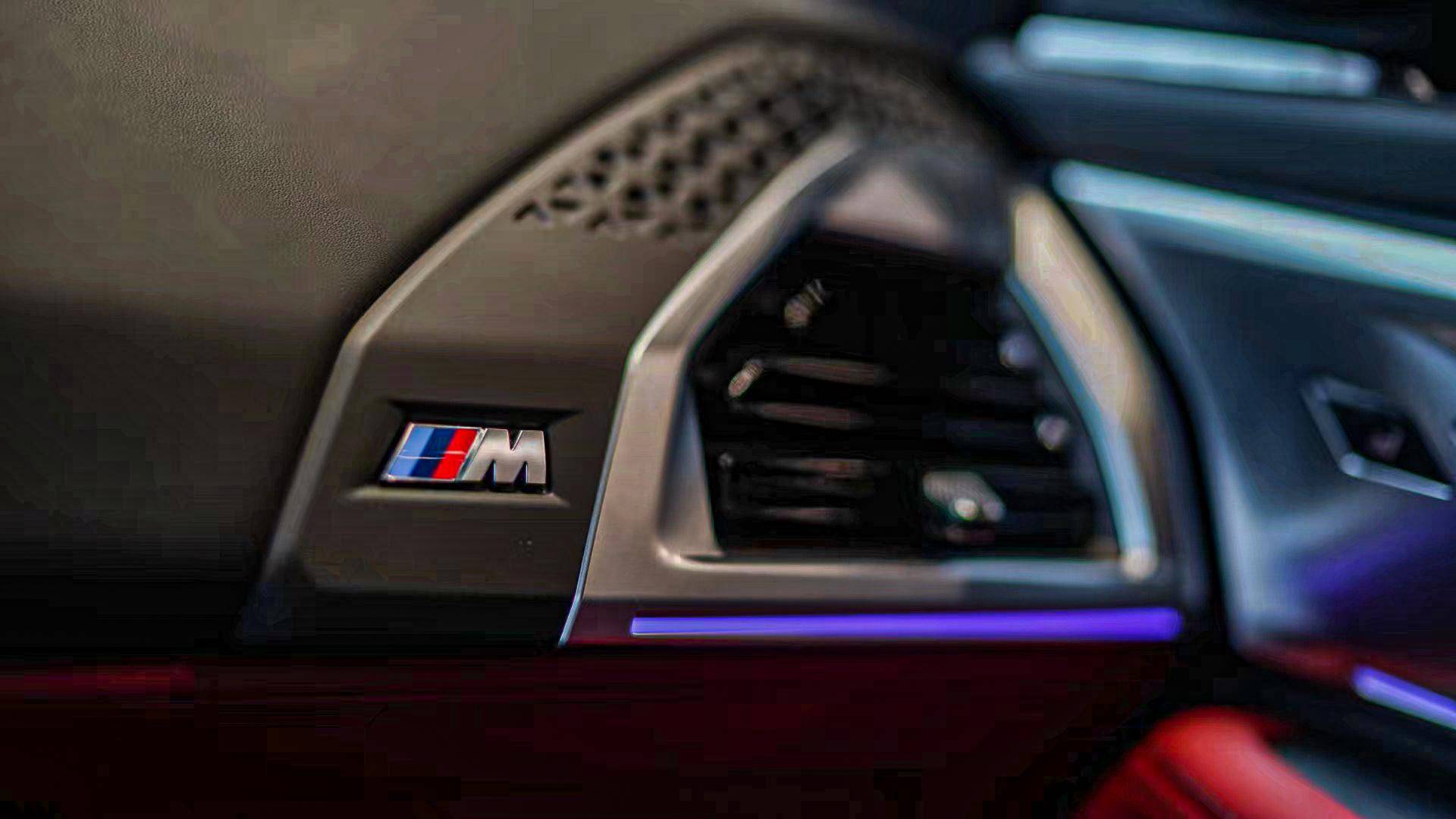 M系列旗舰SUV，4.4T插混系统，到店体验宝马XM，230万，值吗？_搜狐汽车_搜狐网