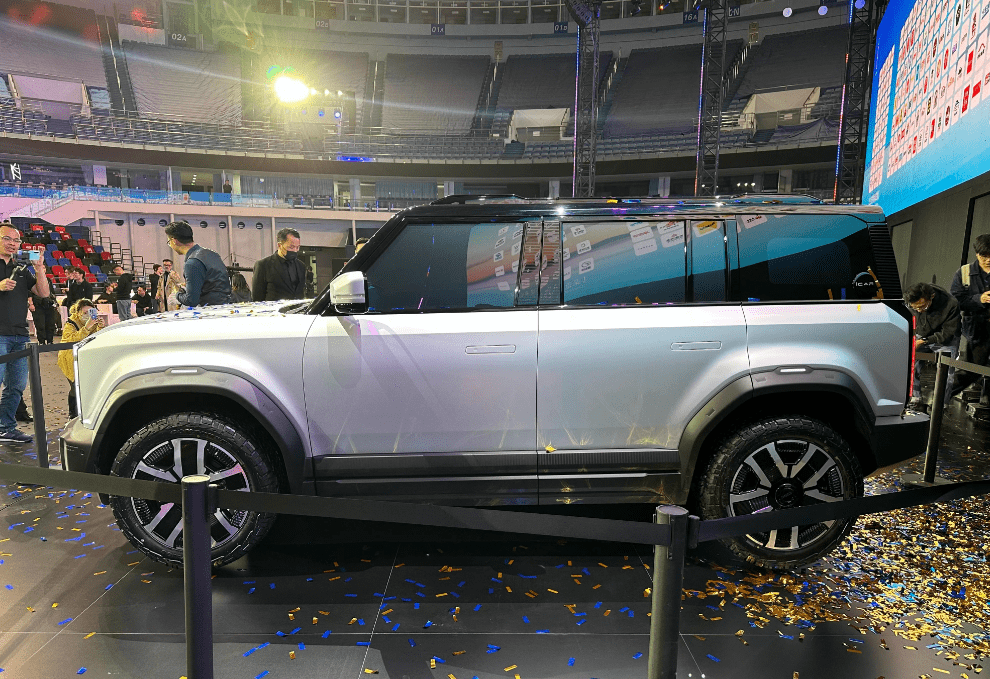 iCAR GT与iCAR 03正式亮相，外观造型太惊艳，15万-30万能接受吗?_搜狐汽车_搜狐网
