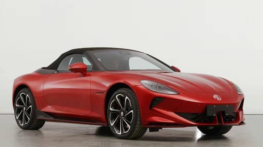 名爵Cyberster量产版实车曝光，三种动力版本，有望年内亮相_搜狐汽车_搜狐网