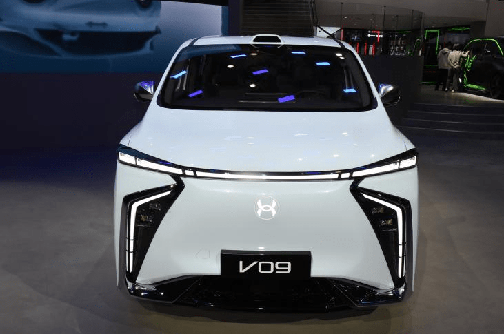 配零重力座椅、续航超750km，合创V09内饰公布_搜狐汽车_搜狐网