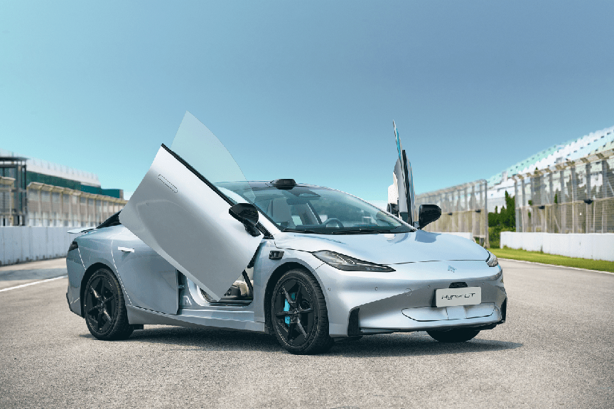 赛道首试昊铂王牌Hyper GT，瞬间感觉Model 3不香了_搜狐汽车_搜狐网
