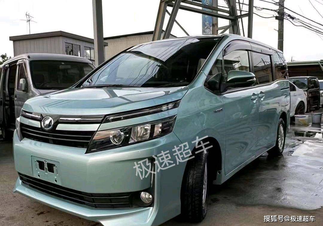 “新”丰田VOXY登场，海外约售16万，灯组更立体，7座更实用_搜狐汽车_搜狐网