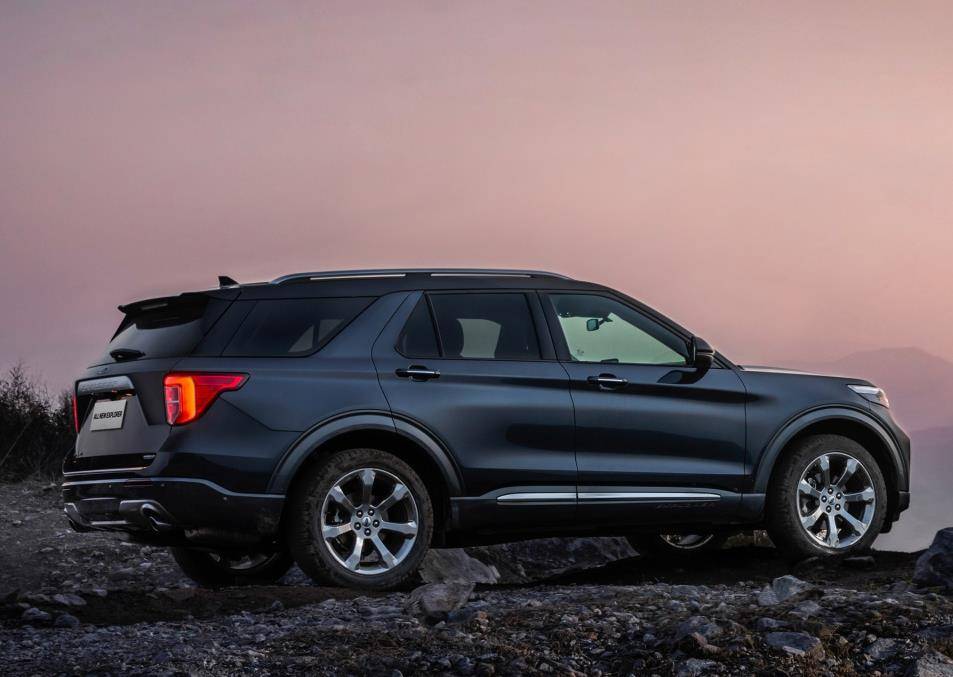 美系“越野强将”，比大众途昂阔气，爆276马力＋10AT，车长超5米_搜狐汽车_搜狐网