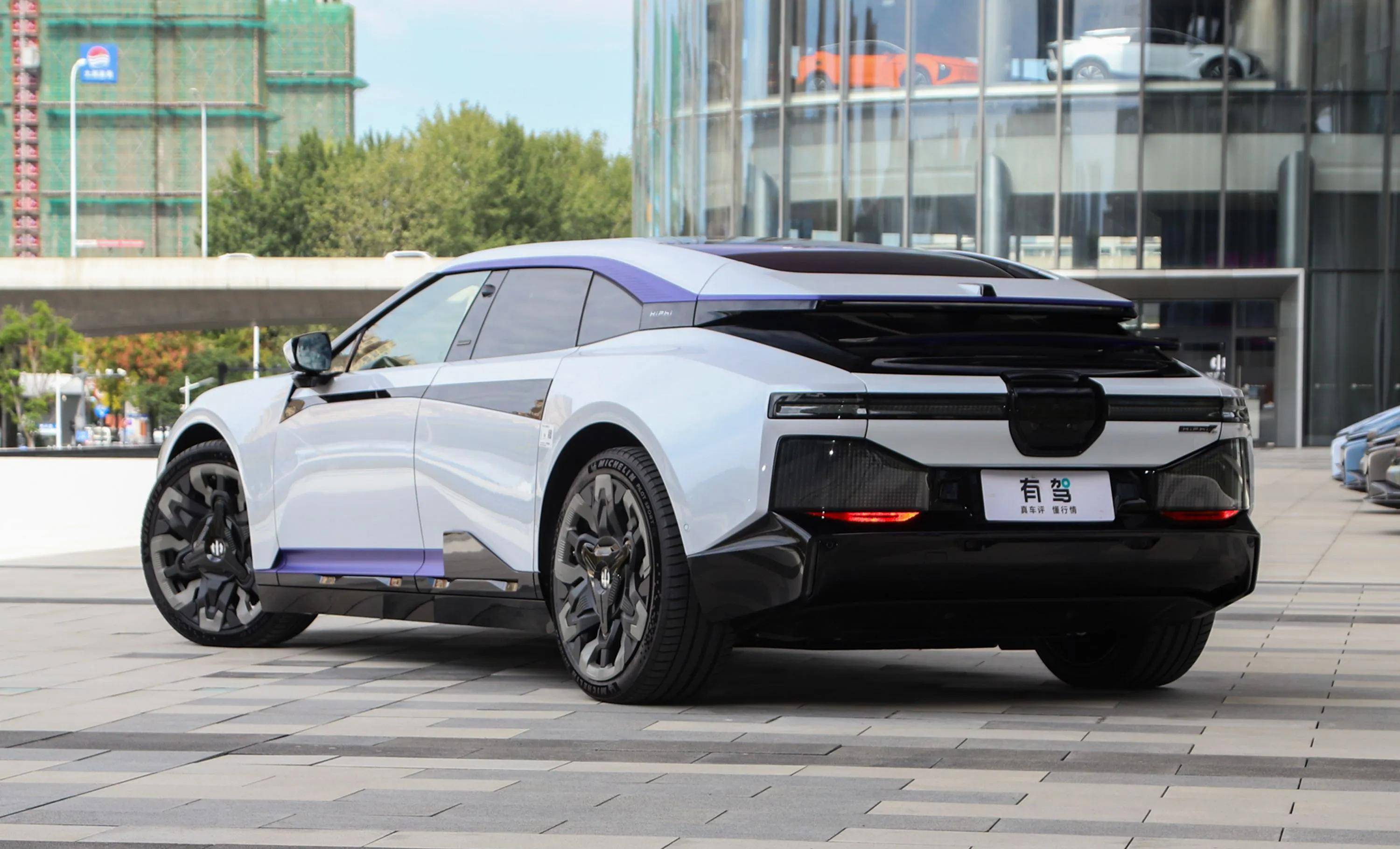 霸气炫酷的造型，华人运通旗下的高合HiphiY展翼而来_搜狐汽车_搜狐网