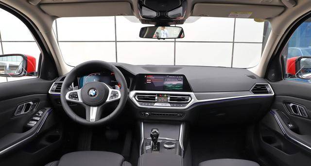 34.3万提了辆宝马325Li，2个月后再开奔驰C级，车主：差距明显！_搜狐汽车_搜狐网