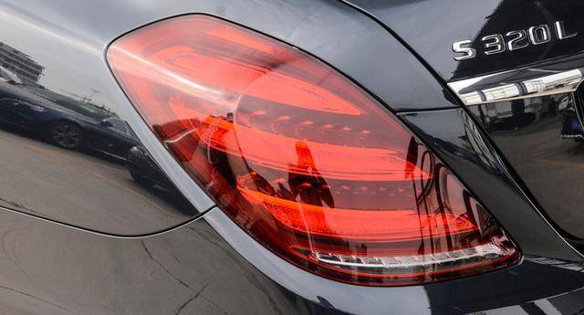 84.2万提了辆“丐版”奔驰S320L，开了3个月后，车主说了句实在话_搜狐汽车_搜狐网