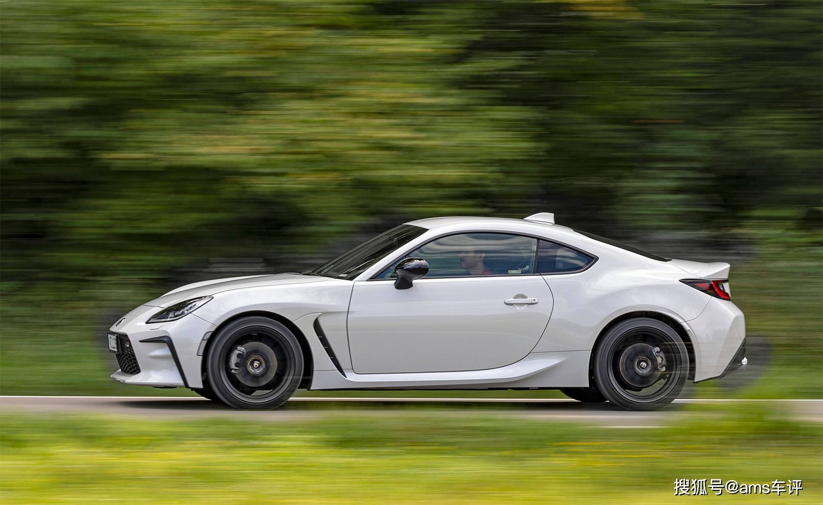 要爽由自己：丰田GR86_搜狐汽车_搜狐网