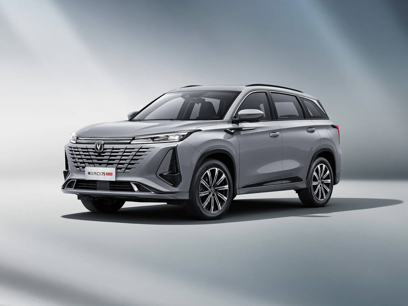 全系标配8AT，颜值再进化，第三代CS75PLUS，12.49万起诚意满满_搜狐汽车_搜狐网