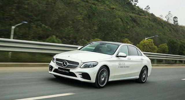 预算30万，开完奔驰C260L，再换到雷克萨斯ES上，车主：差距明显_搜狐汽车_搜狐网