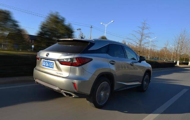 47.2万喜提雷克萨斯RX，2个月后再开凯迪拉克XT6，车主：差距明显_搜狐汽车_搜狐网