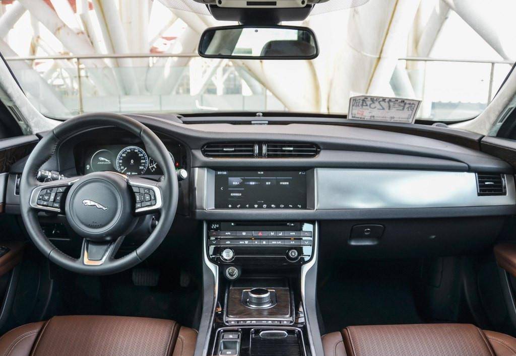 这豪车真接地气，比A6大，标配200马力和8AT，才30万_搜狐汽车_搜狐网