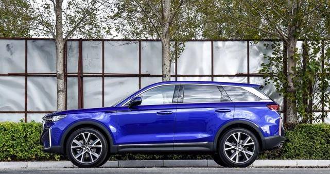 红旗HS5“胞弟”，2.0T马力224匹，配全息投影，14.99万_搜狐汽车_搜狐网