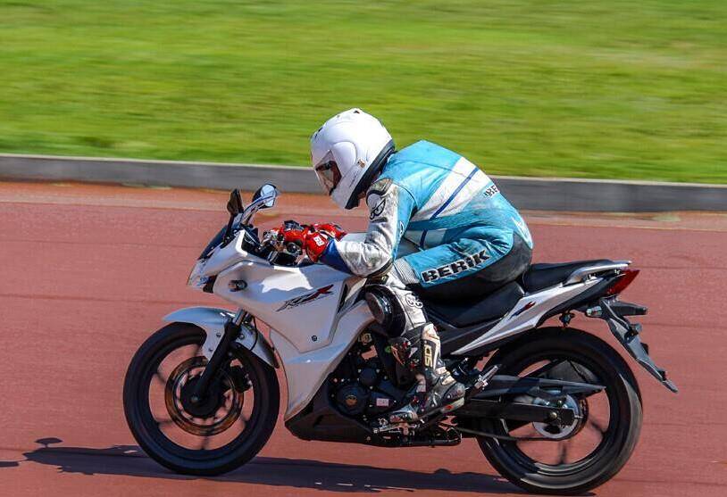 国产酷炫小街跑，配电喷排量149cc，仅售1.08万_搜狐汽车_搜狐网