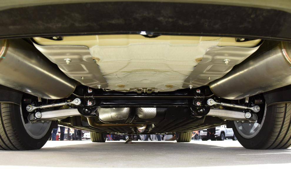 传祺GA8迎来改款，比本田雅阁更帅气，2.0T爆252马力，车长超5米_搜狐汽车_搜狐网