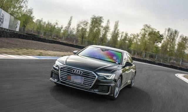 33.8万提了辆“丐版”奥迪A6L，行驶3580公里后，车主：有话要说_搜狐汽车_搜狐网