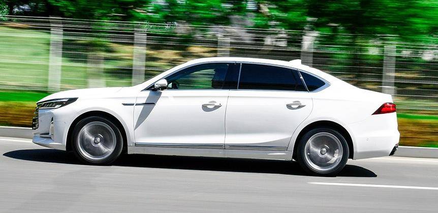 国产终于能有“像样”的高端轿车，2.0T＋8AT，完胜A6L，价格厚道_搜狐汽车_搜狐网