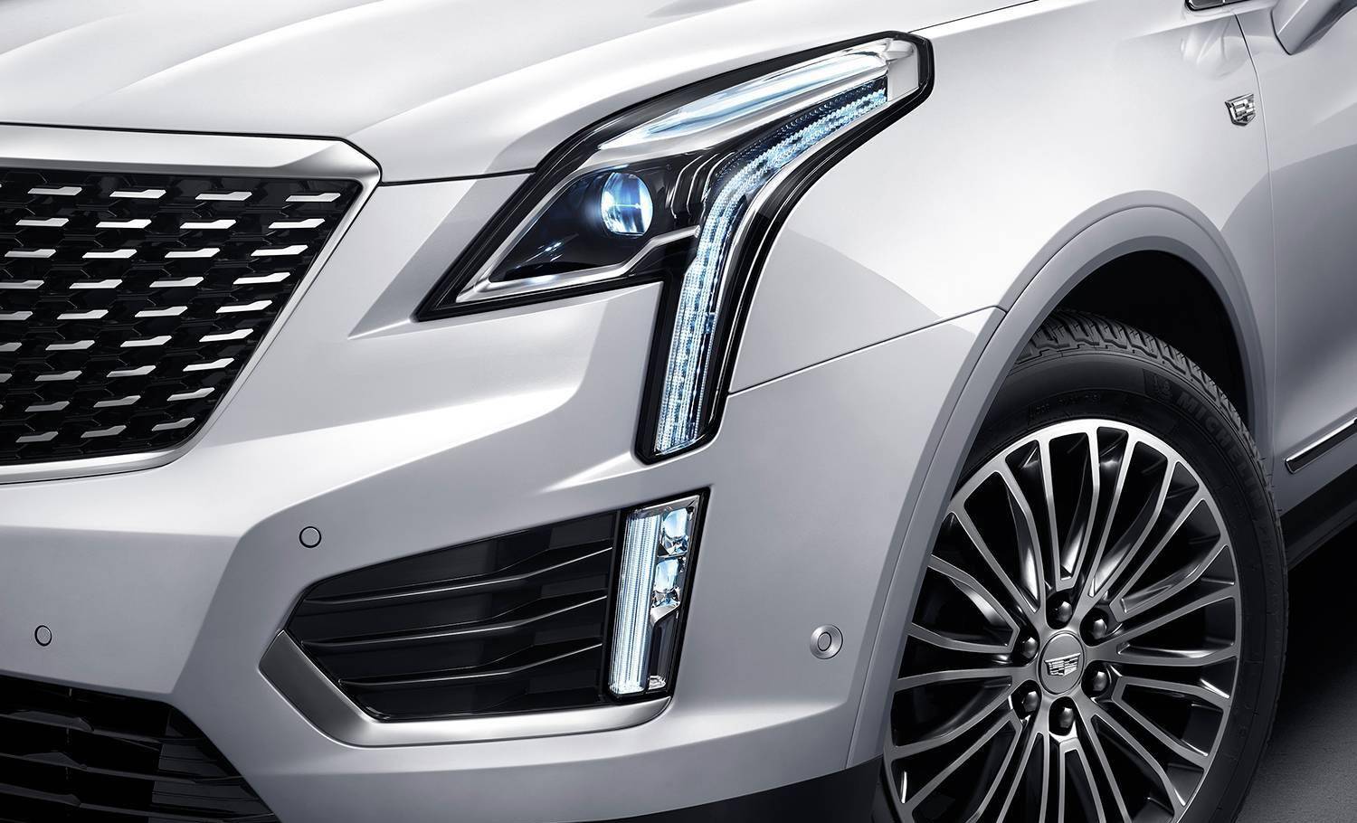 铁了心干掉Q5！标配2.0T＋9AT，从33万降到25万，比汉兰达更香_搜狐汽车_搜狐网