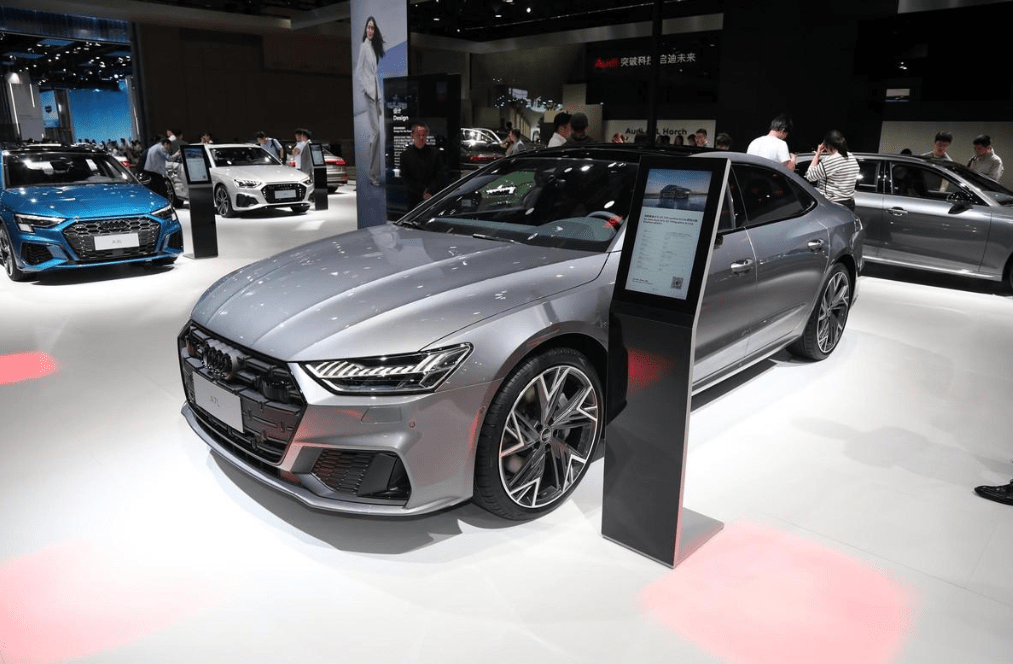 上汽奥迪A7L上海车展黑武士荣耀回归，影武士挚热新生_搜狐汽车_搜狐网
