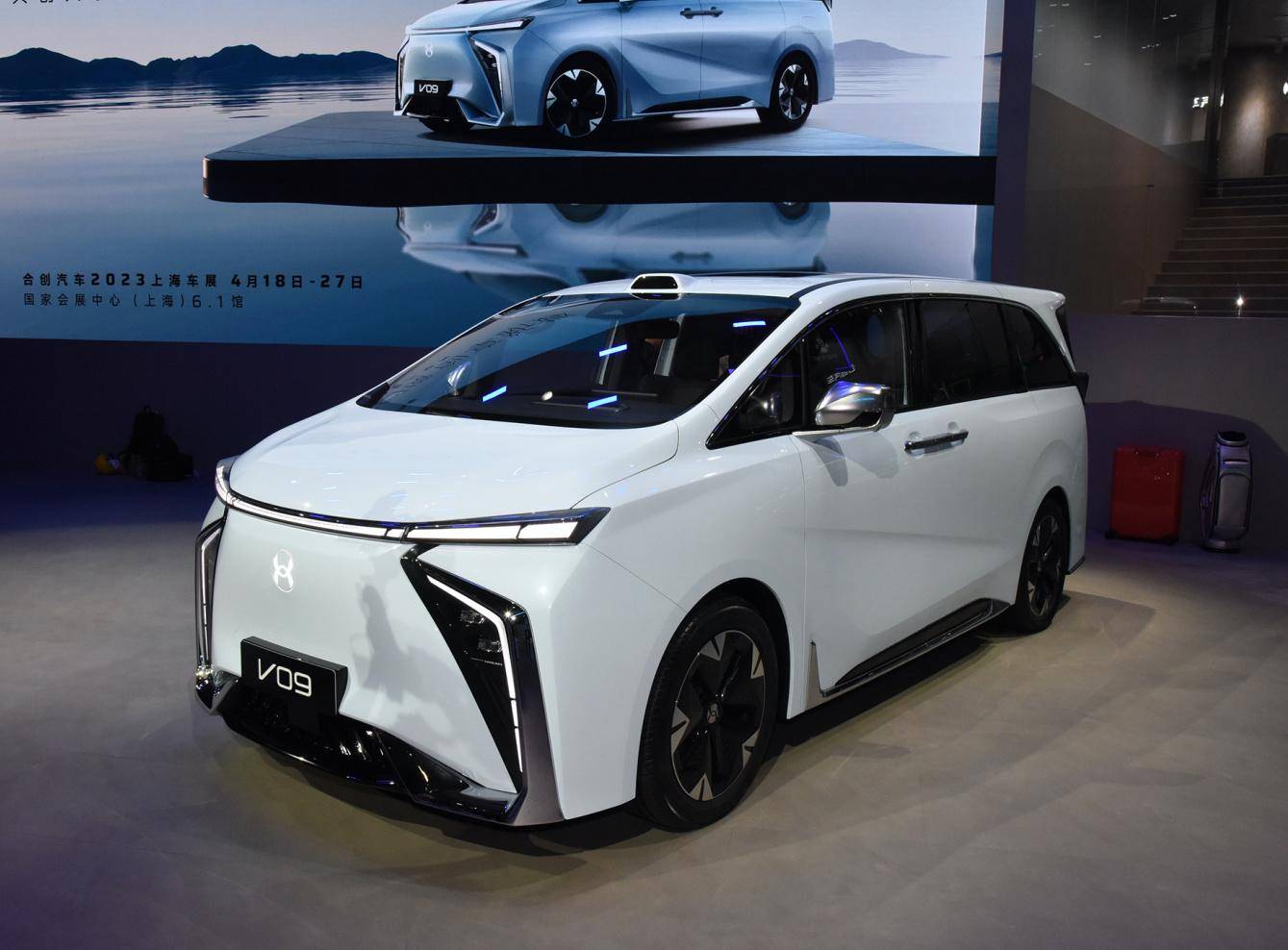 想买MPV的等一等，盘点2款将上市的纯电MPV，续航750km/高压快充_搜狐汽车_搜狐网